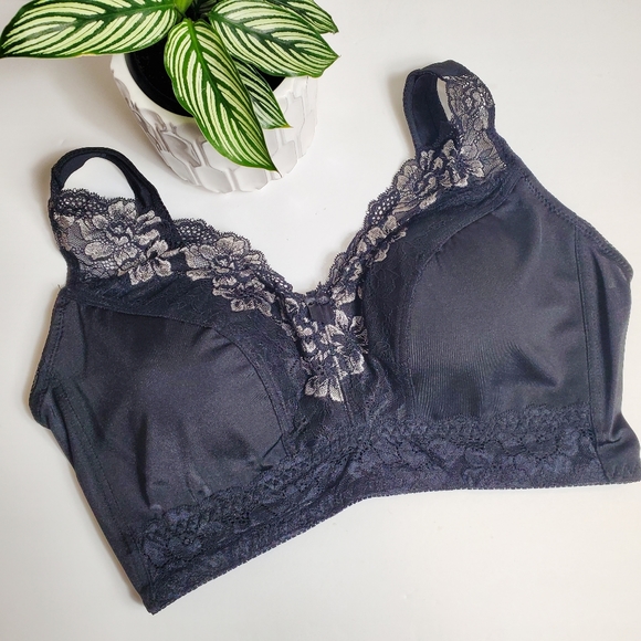 Rhonda Shear | Intimates & Sleepwear | Rhonda Shear Bra Blackwhite ...